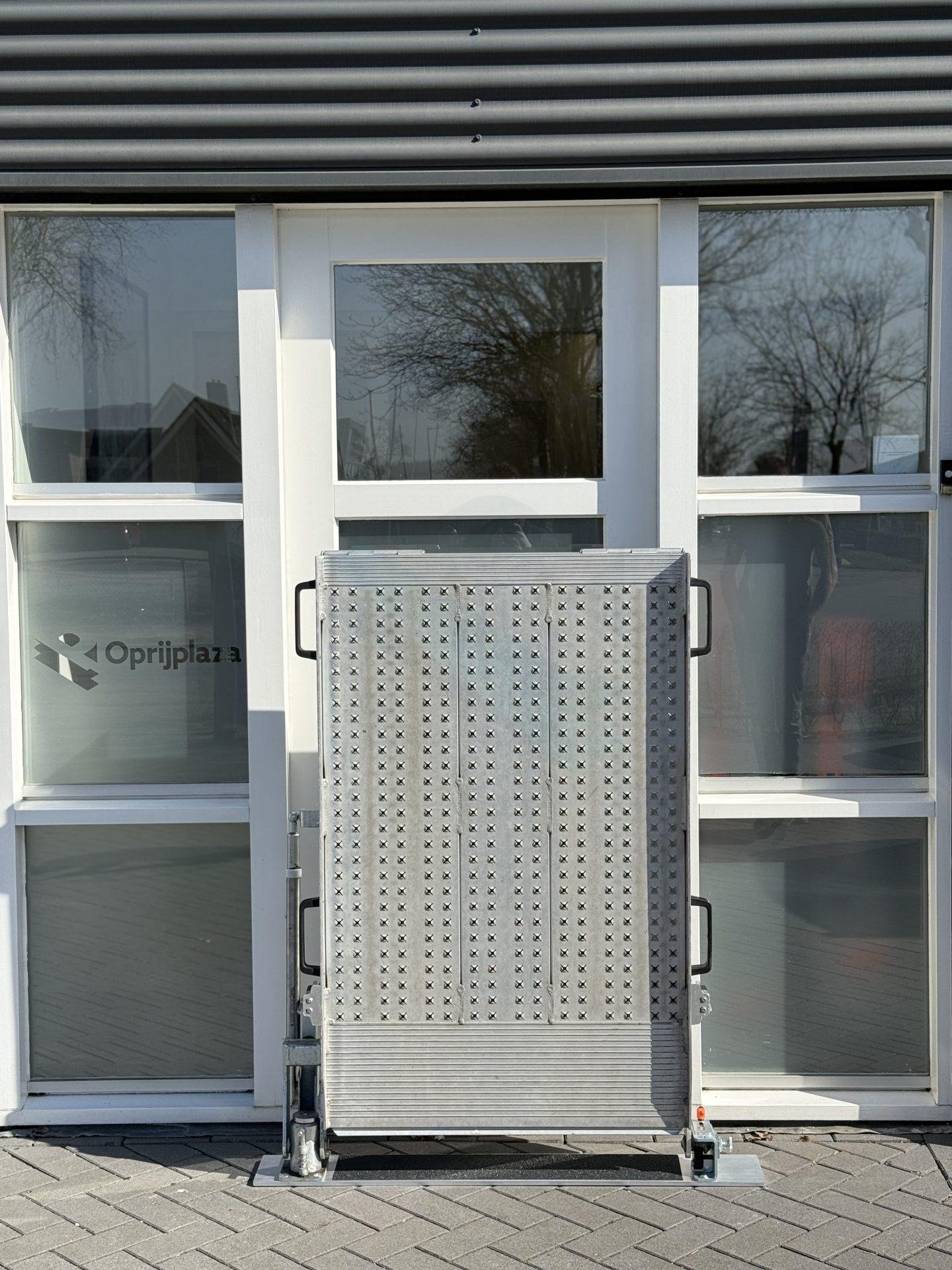 tweedehands Altec RRD 260 x 80 cm (draaibaar) - Oprijplaza